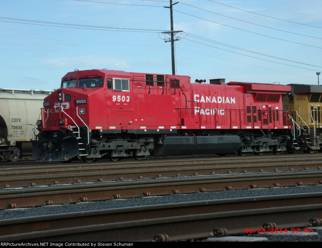 Lead unit on Potash train at Rivergate in Northwest Portland
